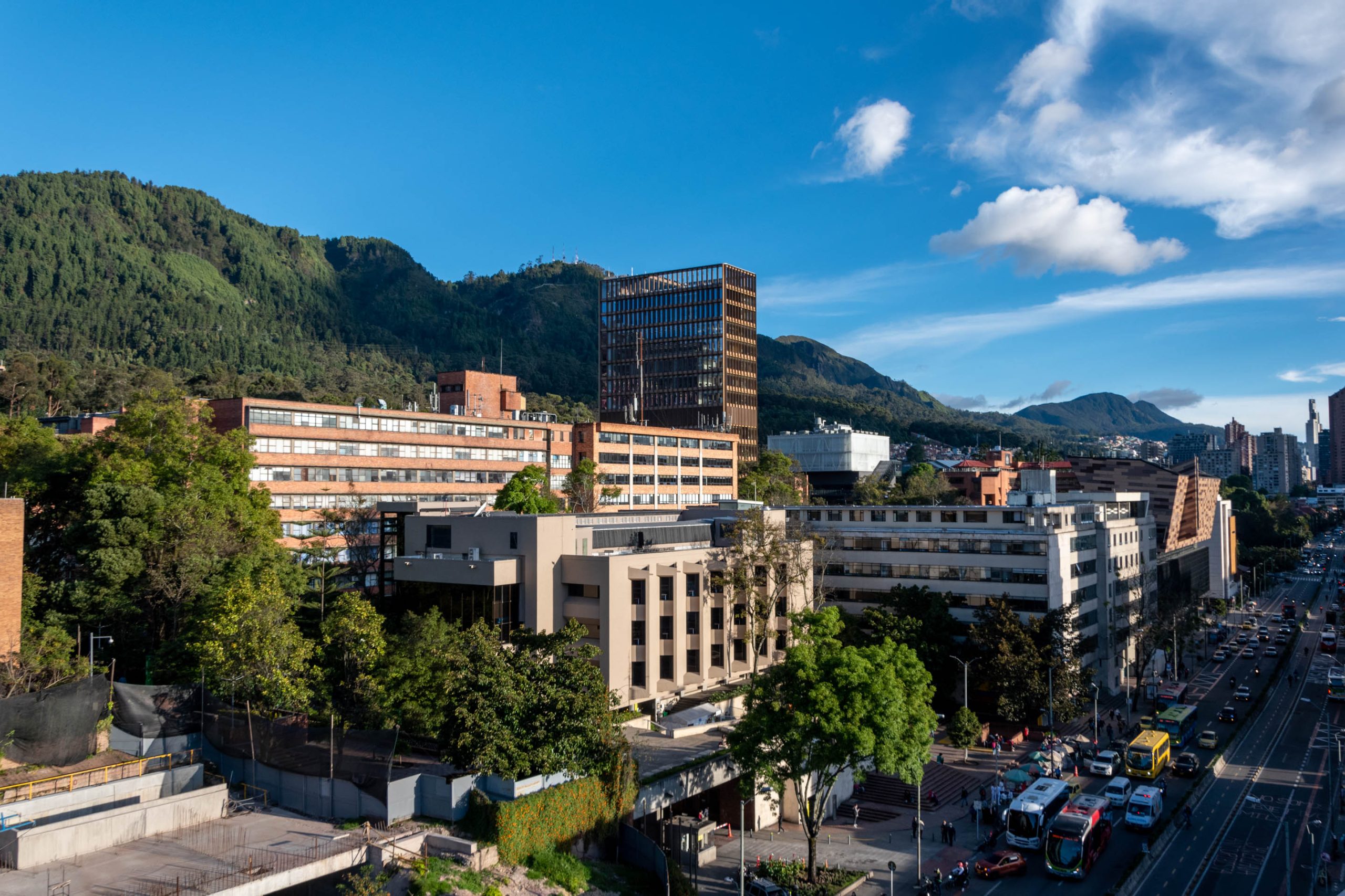 Pontificia Universidad Javeriana - ACS on Campus